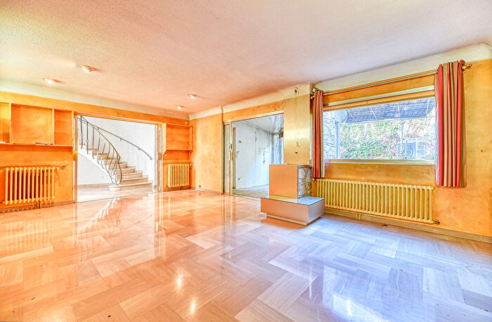 Maison à vendre - Nîmes, Gambetta - 5 pièces - 3 chambres