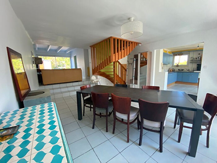 Maison à vendre - Saint-Brieuc - 7 pièces - 5 chambres