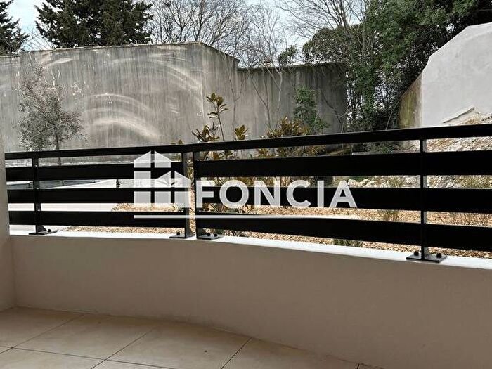 Appartement à louer - Casernes, Nîmes - 2 pièces - 1 chambre