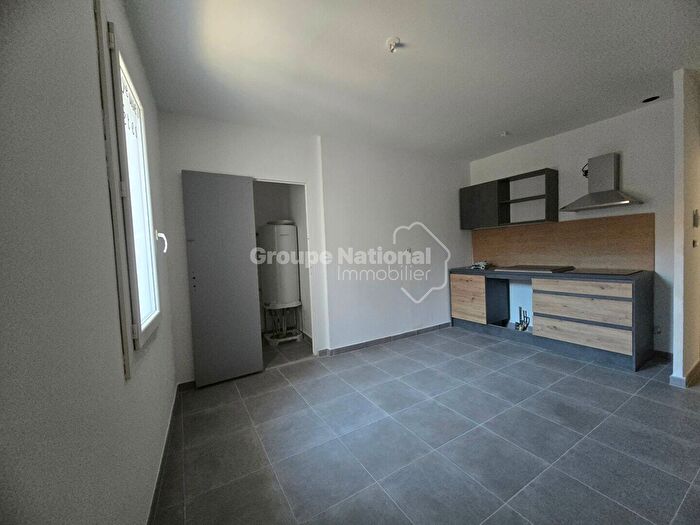 Appartement à louer - Centre Ville, Bellegarde - 1 pièce