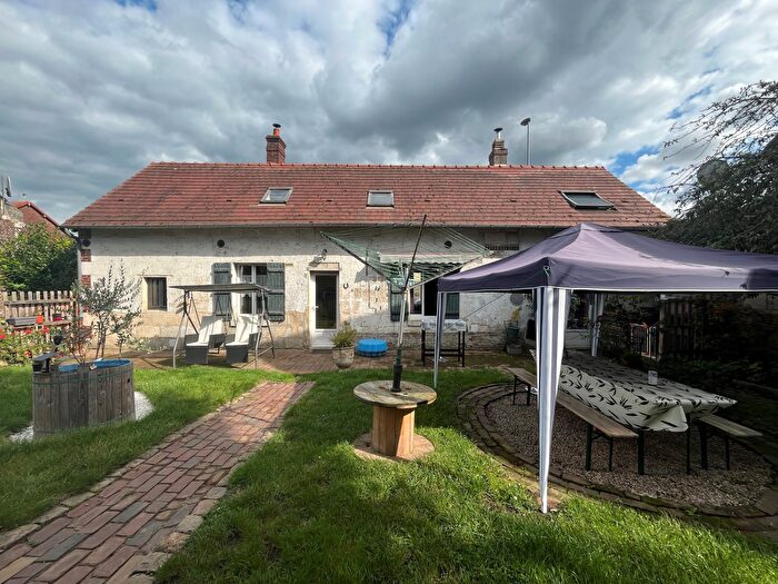 Maison à vendre - Noyon - 6 pièces - 3 chambres