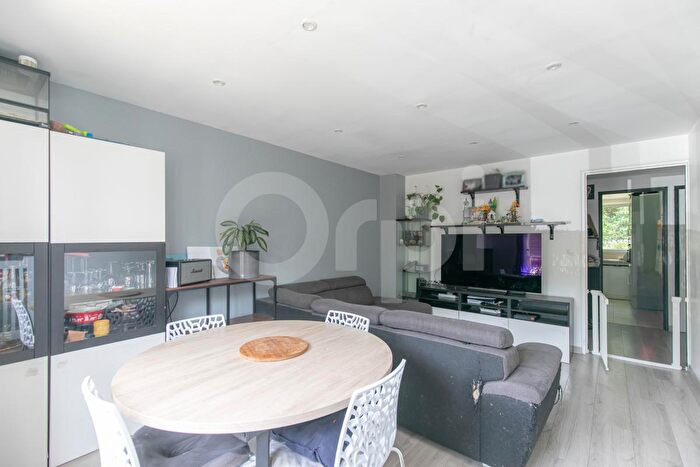 Chennevières-sur-Marne, La Maillarde : Appartement 3 pièces à vendre