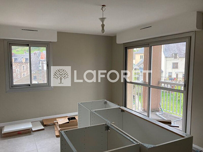 Appartement à vendre - Riom-ès-Montagnes - 2 pièces - 1 chambre