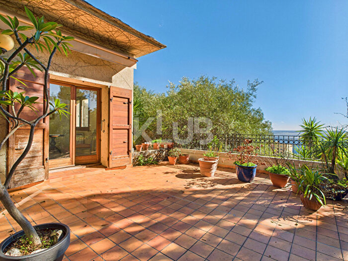 Maison à vendre - Ville-di-Pietrabugno - 7 pièces - 5 chambres