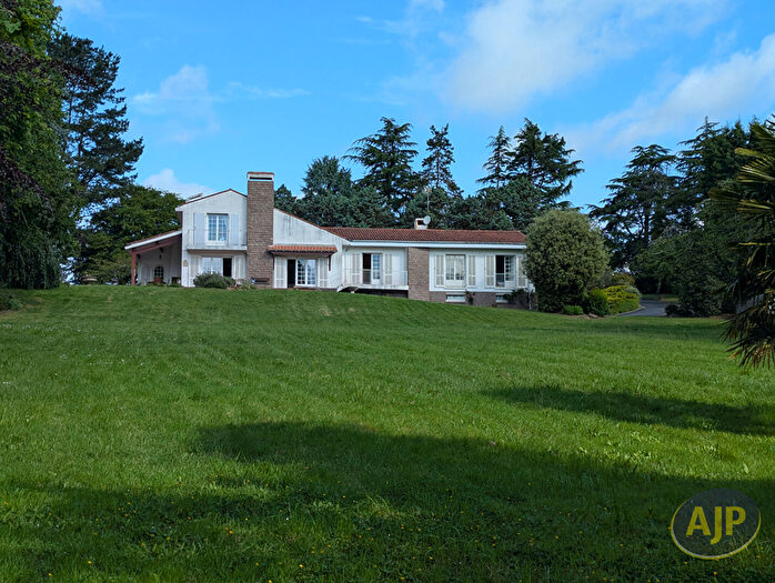 Maison 9 pièces à vendre - Boussay