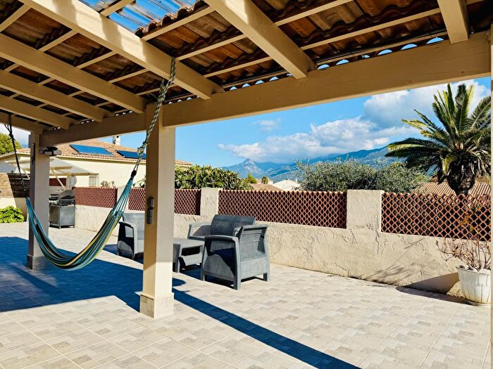 Maison à vendre - Sarrola-Carcopino - 6 pièces - 5 chambres