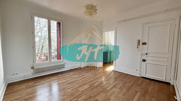 Appartement à louer - Écouen - 2 pièces - 1 chambre