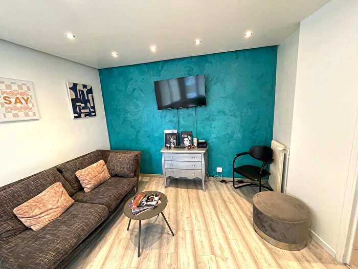 Appartement 5 pièces à Cusset, Villeurbanne, à louer