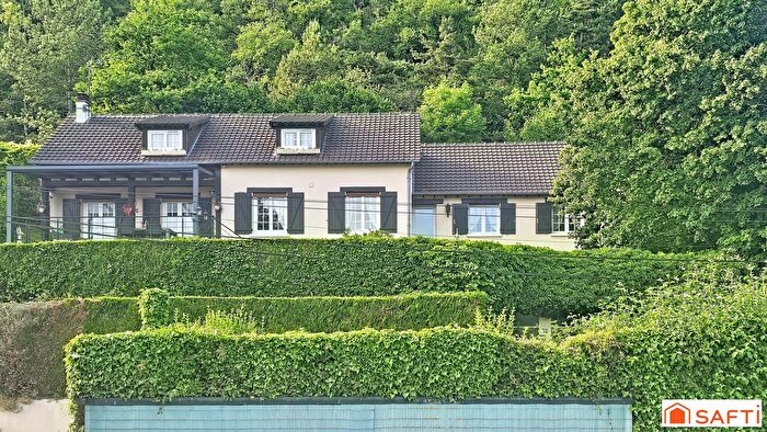 Maison 6 pièces à Le Thuit, à vendre