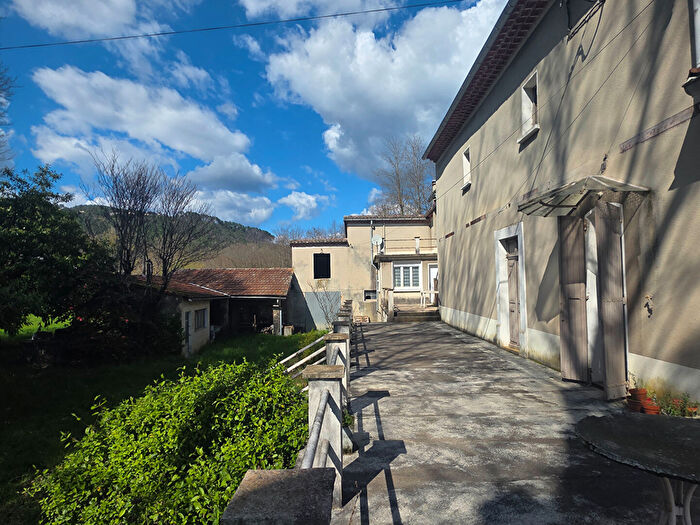 Maison à vendre - Bessèges - 9 pièces - 6 chambres