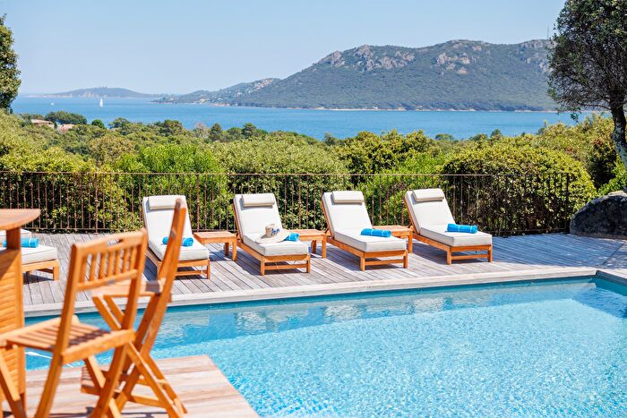 Maison à vendre - Porto-Vecchio - 6 pièces - 4 chambres