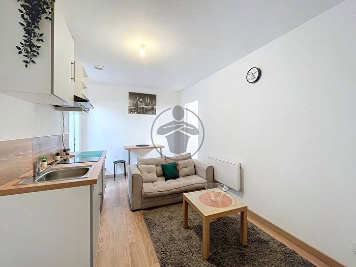 Appartement à louer - Centre Ville, Saint-Quentin - 2 pièces - 1 chambre