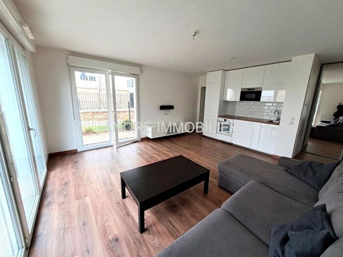 Appartement à louer - Poissy, La Coudraie - 1 pièce