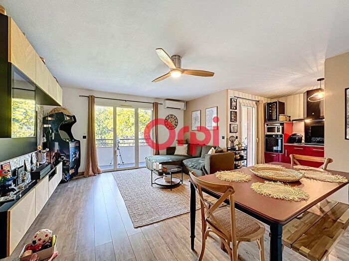 Appartement à vendre - Sainte-Maxime, Saquèdes, Quilladou, Garonnette, Golfe - 3 pièces - 2 chambres