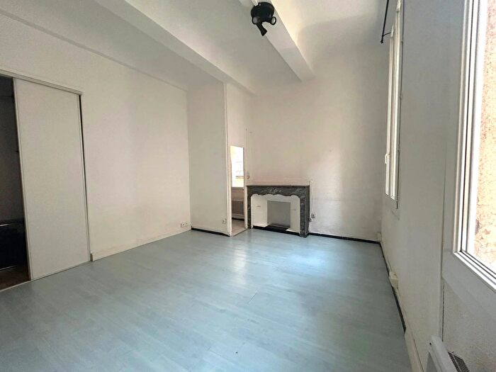 Appartement à louer - Aix-en-Provence, Centre-ville - 1 pièce