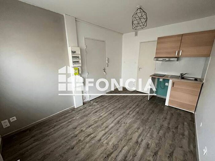 Appartement 1 pièce à Centre Ville, Reims, à louer