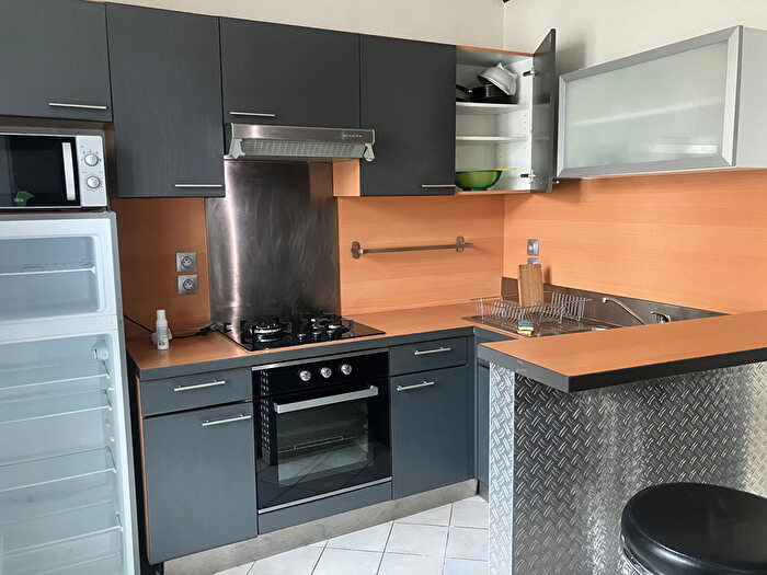 Appartement à louer - Vienne, Estressin - 1 pièce - 1 chambre