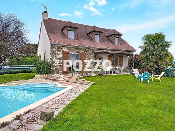 Maison 6 pièces à vendre à Dragey-Ronthon