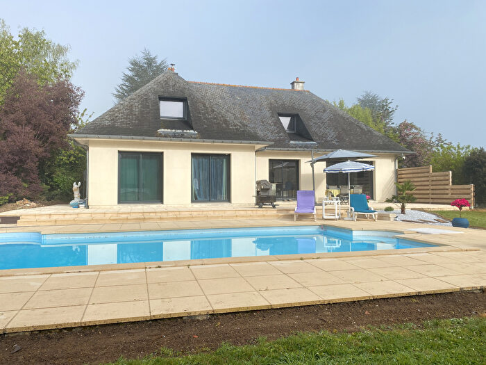 Maison 6 pièces à Seiches-sur-le-Loir, à vendre