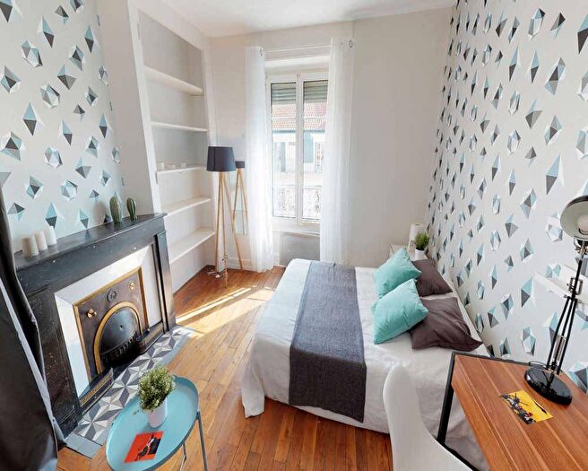 Appartement 4 pièces à louer - Saint Louis, Lyon 7ème arrondissement