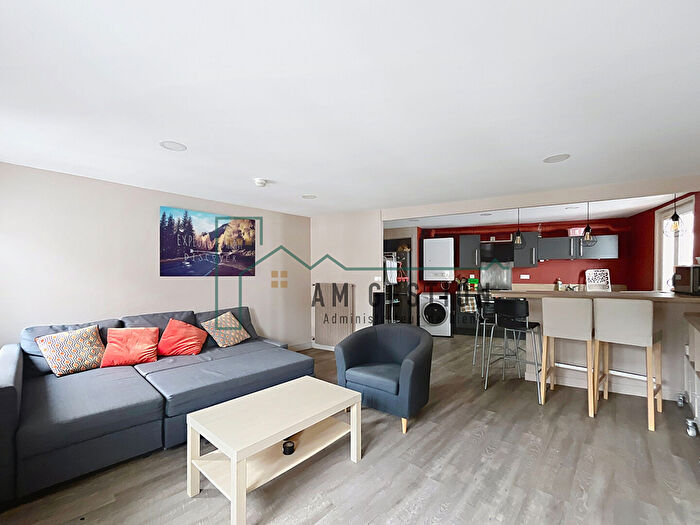 Appartement 4 pièces à Limoges, Centre-ville, Hôtel de Ville, Emailleurs, à louer