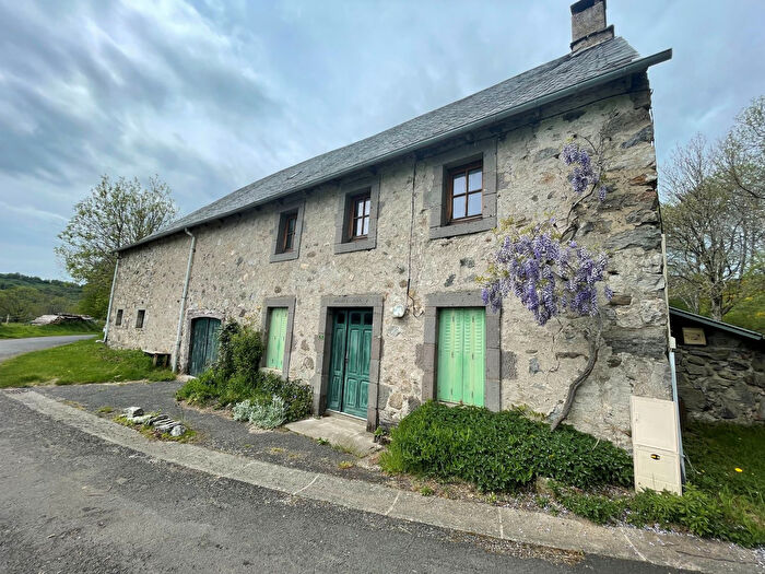 Trémouille : Maison 3 pièces à vendre