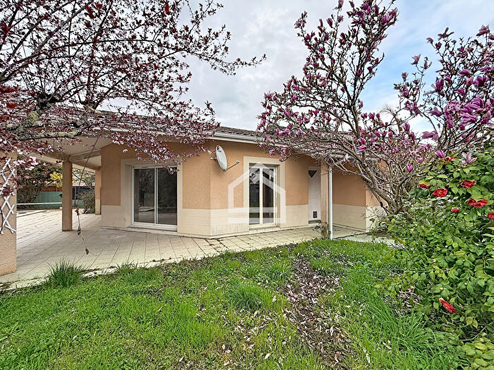 Maison à vendre - Saint-Médard-en-Jalles - 5 pièces - 4 chambres