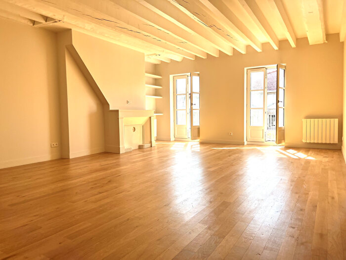 Appartement 3 pièces à Lyon 1er, Ouest des Pentes, à louer