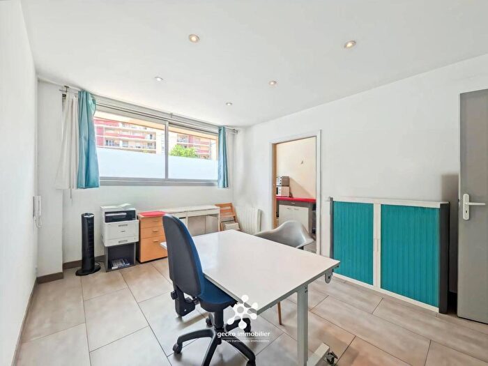 Appartement 3 pièces à Nice, Pasteur, à vendre