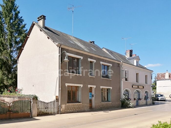 Maison à vendre - Loché-sur-Indrois - 7 pièces - 4 chambres