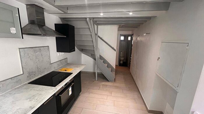 Congis-sur-Thérouanne : Maison 2 pièces à louer