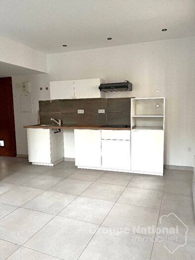 Appartement à louer - La Ville, LIsle-sur-la-Sorgue - 2 pièces - 1 chambre