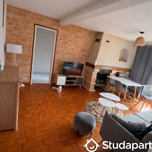 Appartement à louer - Grieu-Vallon Suisse-Saint Milaire-Mont Gargan, Rouen - 1 pièce - 1 chambre