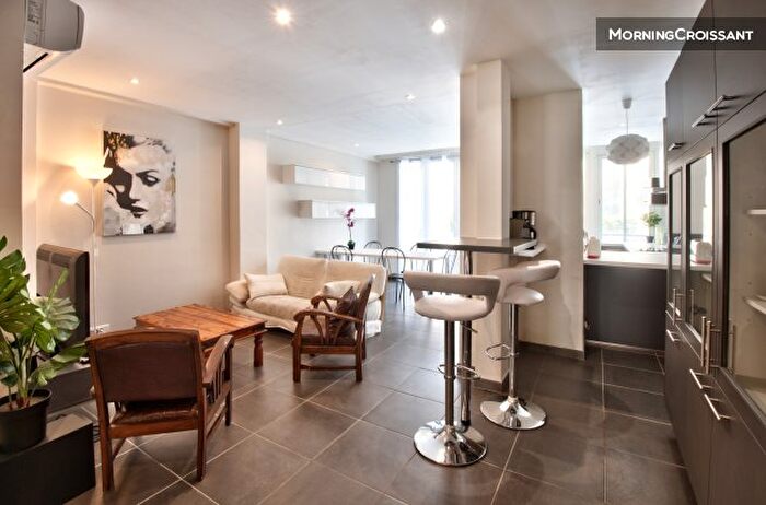 Appartement à louer - Nice, Promenade des Anglais, Rue de France - 3 pièces - 2 chambres