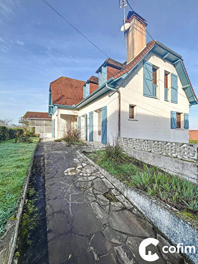 Maison 5 pièces à louer à Garlin