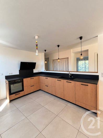 Aurillac : Appartement 5 pièces à louer