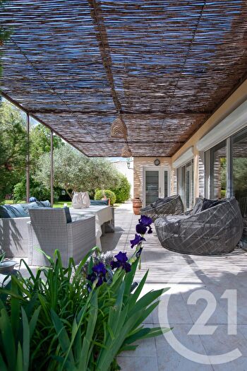 Maison à vendre - Camps-la-Source - 6 pièces - 3 chambres