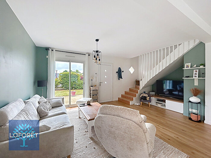 Maison à vendre - Chasné-sur-Illet - 6 pièces - 4 chambres