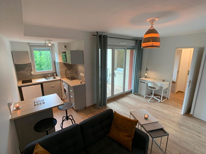 Appartement 2 pièces à Toulouse, Saint-Michel, à louer