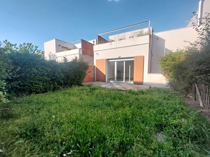 Appartement à vendre - Villeneuve-Tolosane - 3 pièces - 2 chambres