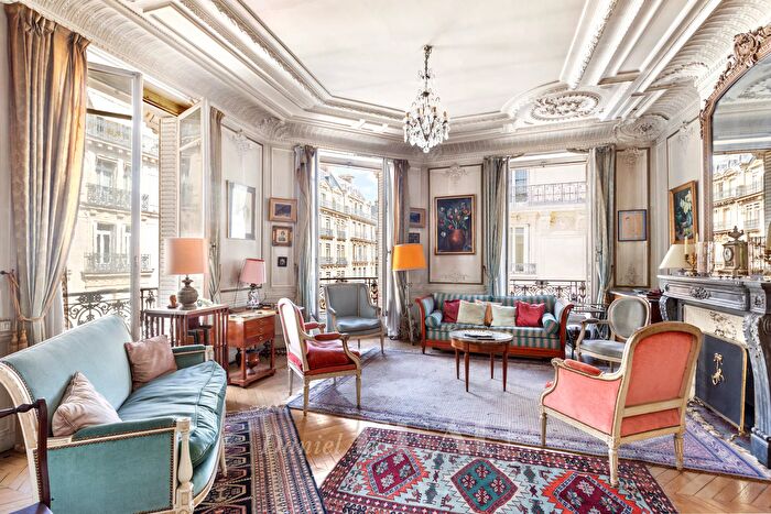 Appartement 4 pièces à vendre à Paris 8ème, Triangle d'Or