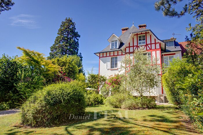 Saint-Cloud, Montretout, Coutureau : Maison 11 pièces à vendre