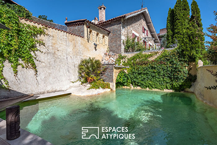 Maison 9 pièces à Douzillac, à vendre
