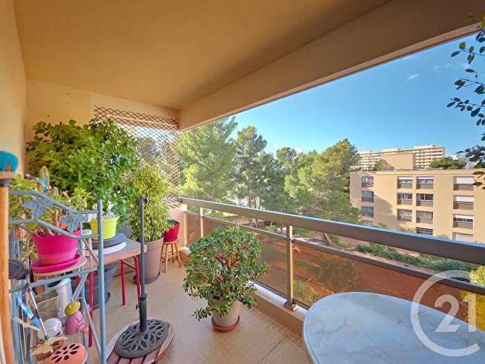 Appartement à vendre - Marseille e , Saint-Tronc - 4 pièces - 3 chambres