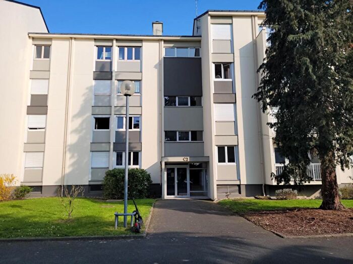 Appartement à louer - Angers, Deux-Croix, Banchais, Grand Pigeon - 1 pièce