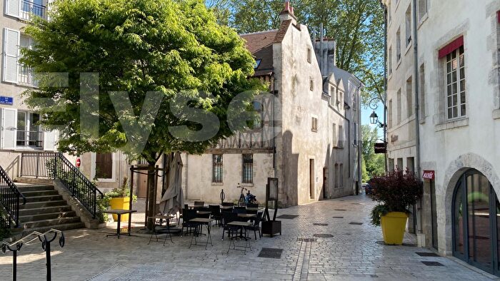 Appartement à vendre - Orléans, Saint-Vincent, Pasteur - 4 pièces - 2 chambres