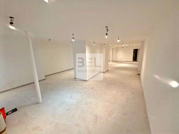 Appartement à louer - Argensol, Orange - 5 pièces