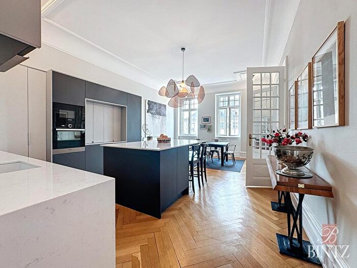 Appartement à vendre - Strasbourg, Orangerie - 8 pièces - 4 chambres