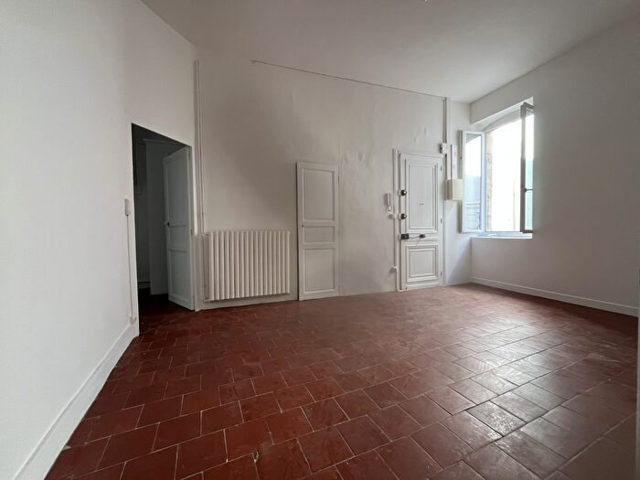 Appartement à louer - Béziers, Centre-ville, Palais des Congrès, Garibaldi, Gambetta - 3 pièces - 2 chambres