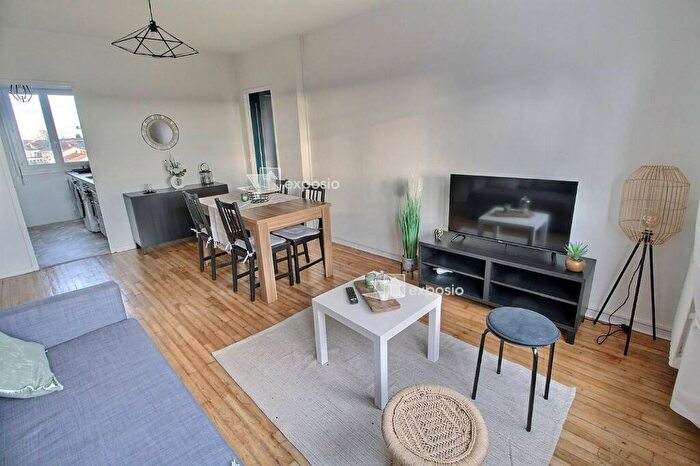 Appartement à louer - Souche, Niort - 3 pièces - 2 chambres